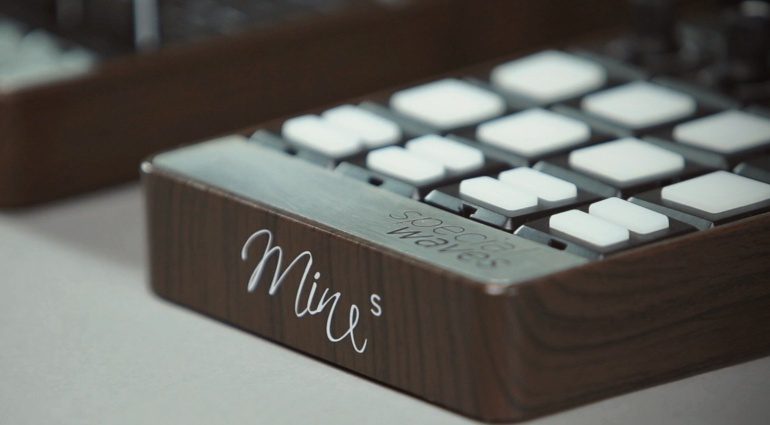 Modularer MIDI-Controller: Special Waves Mine - gearnews.de
