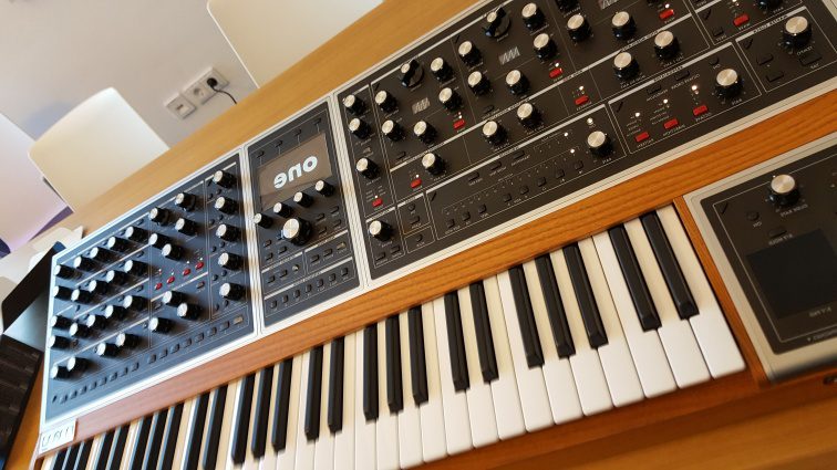 Moog One Synthesizer Auspackzeremonie bei Moog / EMC – Der Release ...