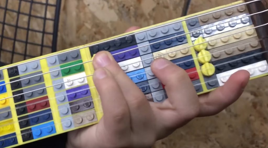 Aus LEGO mach Musik – mit Gitarre, Drums und DAW - gearnews.de