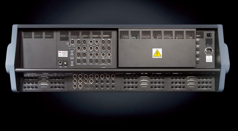 AMS Neve 8424: Sound der 80er-Serie mit Features für Hybrid-Studios ...