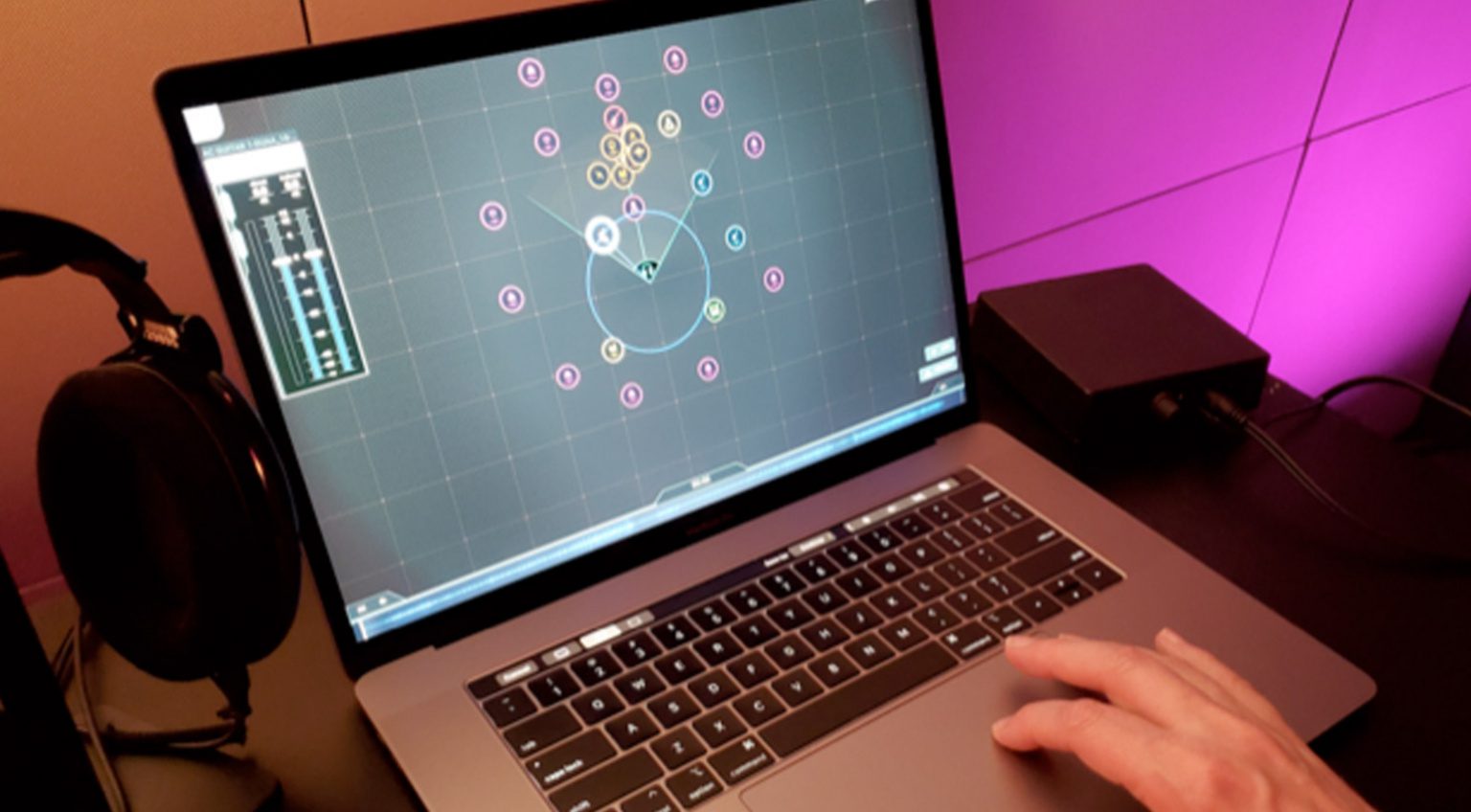 VR-Mixing funktioniert: Seht euch das Vinyl Reality DJ-Setup an ...