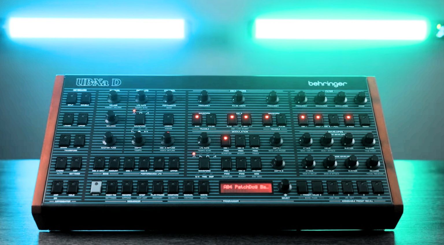 Behringer zeigt zur Superbooth DeepMind 6 und DeepMind 12 Desktop ...