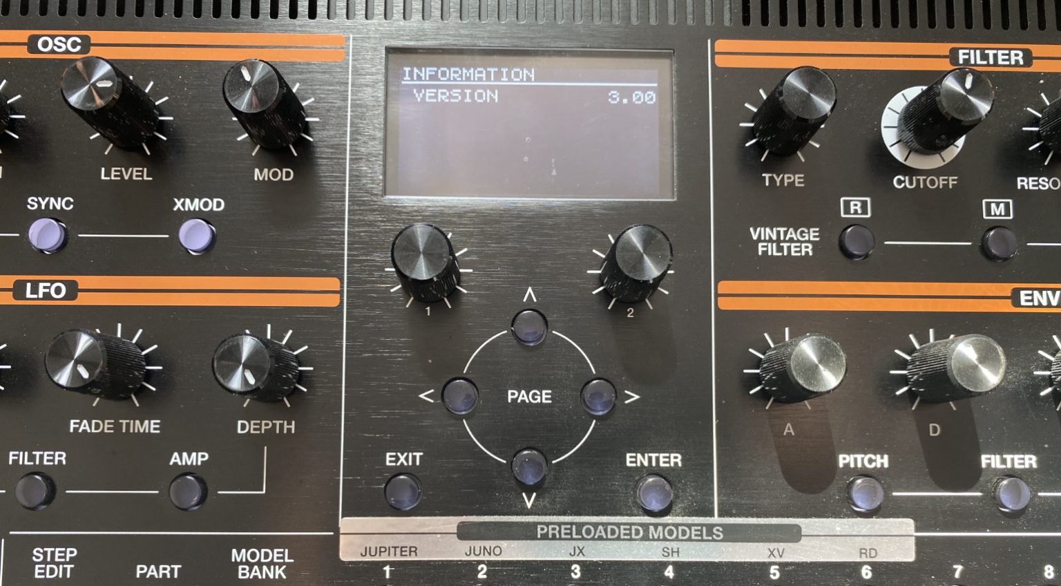 Jupiter-6 von Roland: der klassische Synthesizer - gearnews.de