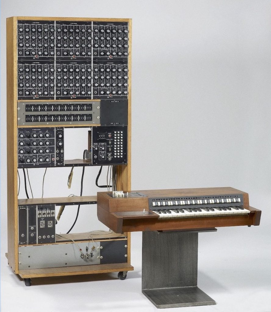 Datanoise & Moog Drum Machines - gearnews.de