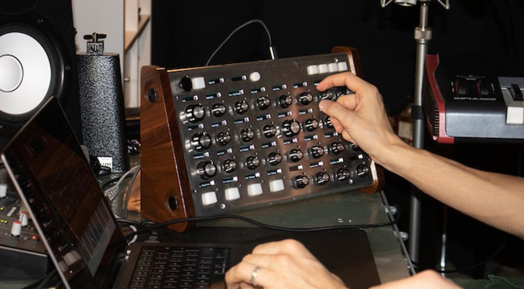 Logue CL-1: Der ultimative MIDI-Controller für Ableton Live? - gearnews.de