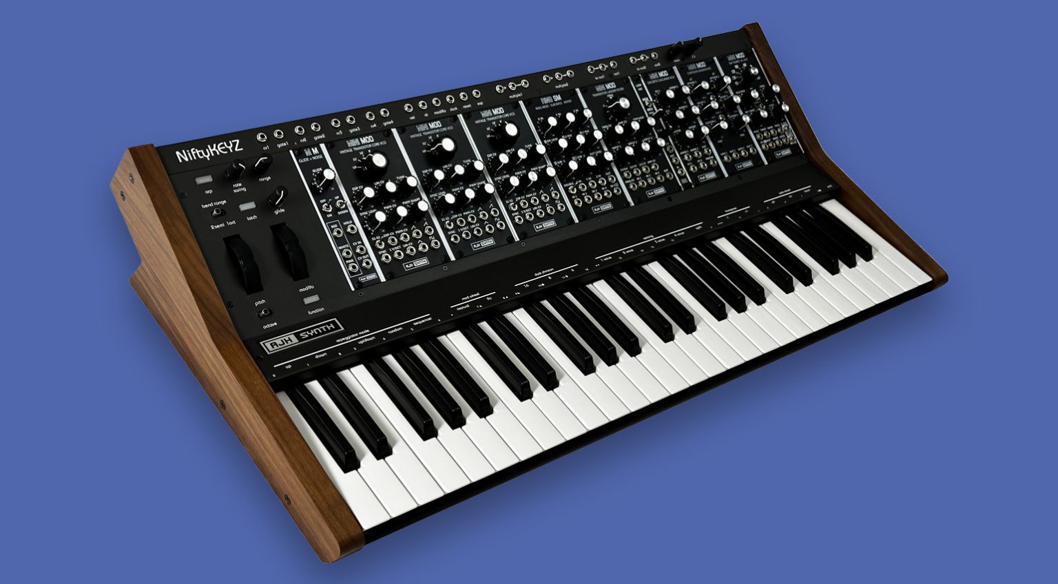 AJH Minimod – der Modular-Minimoog für alle - gearnews.de