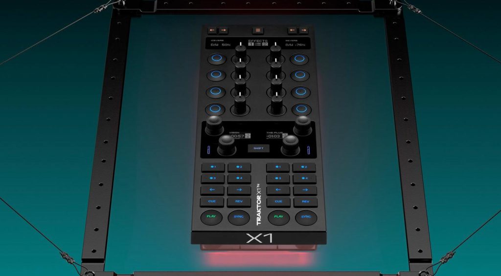 Native Instruments Traktor X1 MK3 DJ-Controller ist da! - gearnews.de