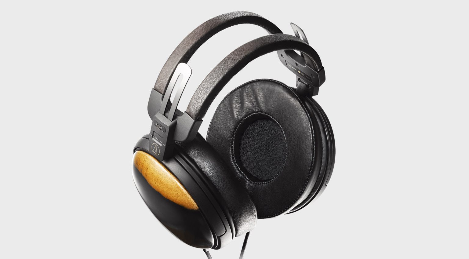 Audio-Technica ATH-AWKG: High-End-Kopfhörer für 3500 Euro - gearnews.de