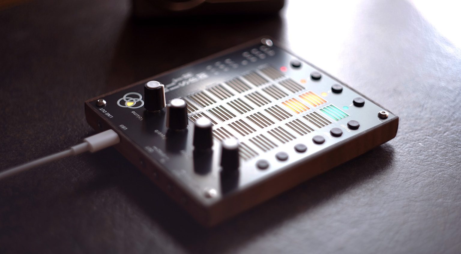 Rainy Day Hailstorm: Drum-Synthesizer und Sample-Player - gearnews.de