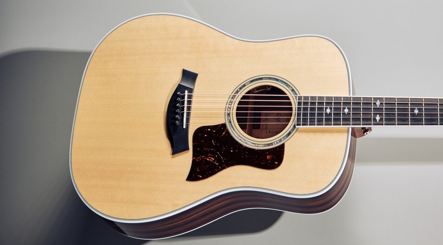 Taylor Guitars Legacy Collection: Ein Jubiläum für Meilensteine der ...