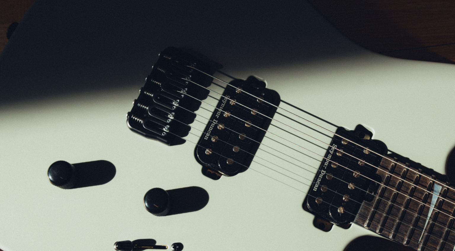 Jackson American Series Soloist SL2 DX: Metalmaschine hoch fünf ...