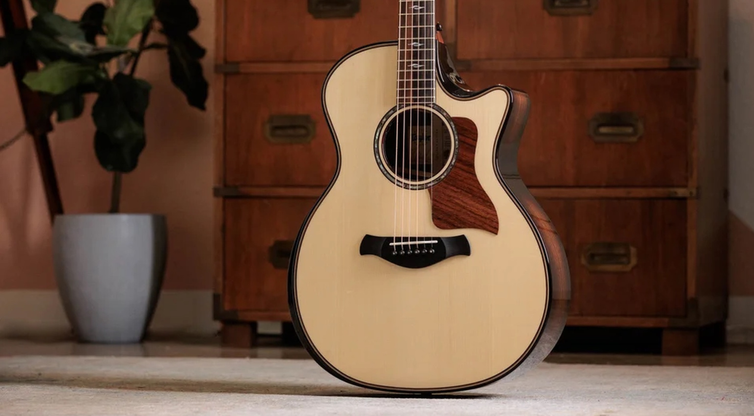 Taylor Next Generation: Grand Auditorium-Modelle mit neuer DNA ...