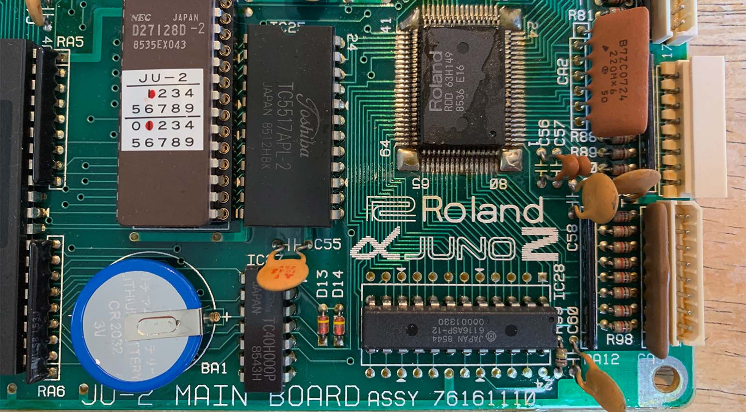 Synthesizer-Klassiker: Roland Alpha Juno – der Dominator - gearnews.de