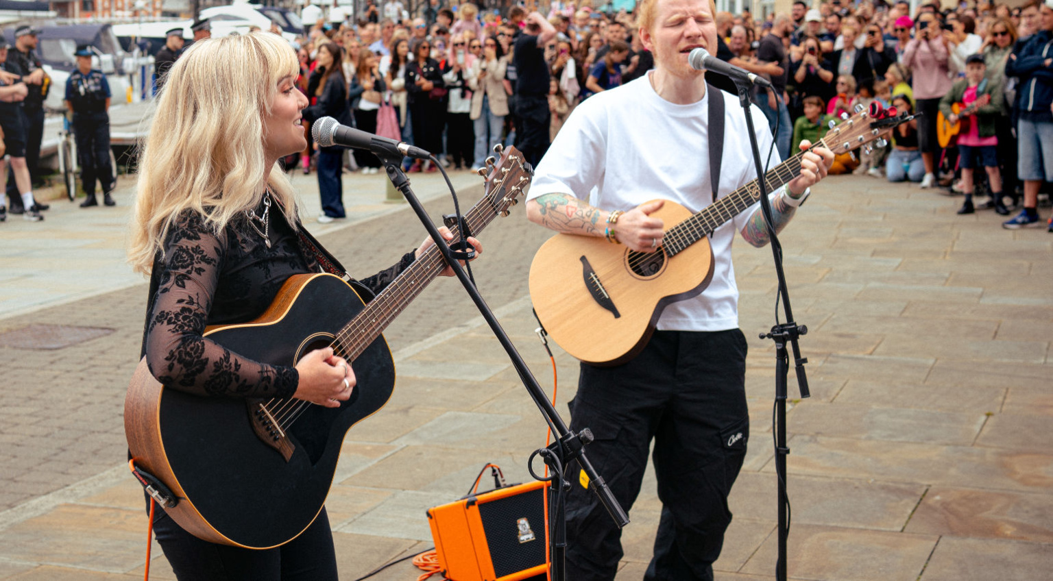 Orange Outlowd ES Amps: Von Ed Sheeran, für Straßenmusik - gearnews.de